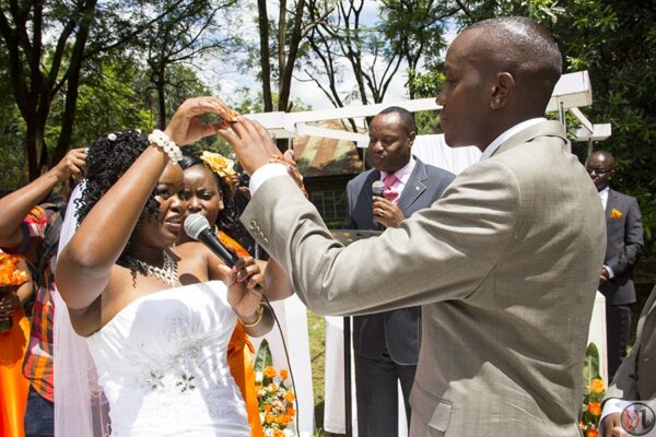 "I DO!!" Mercy Wairegi Gets Married To Pastor Seph Njenga - ULIZA LINKS ...
