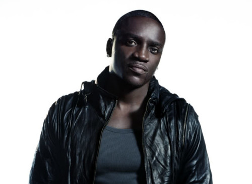 Akon brings electricity